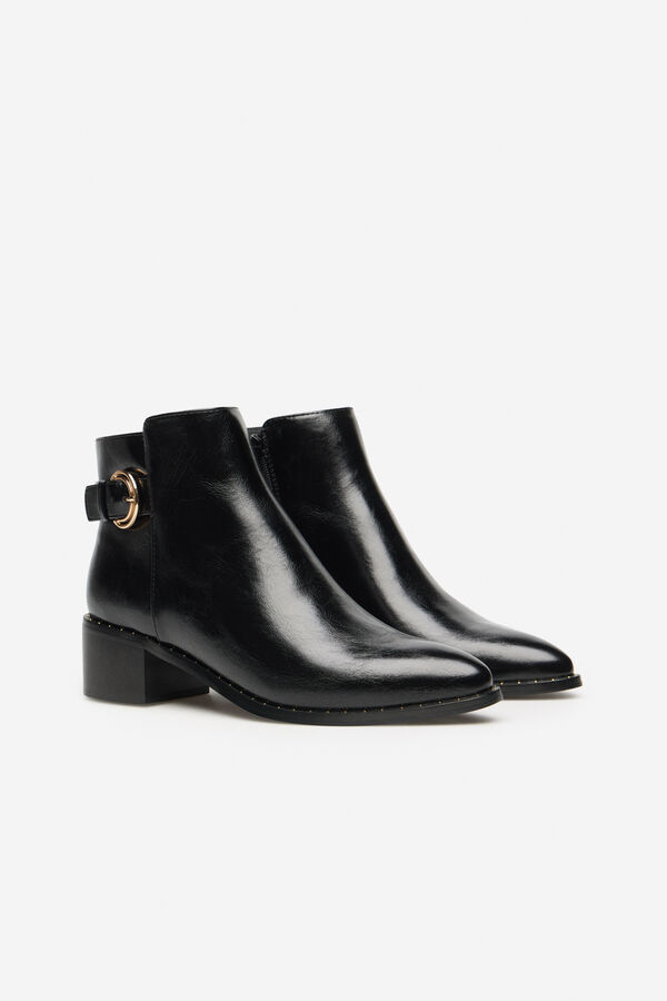 Botín bajo | Ofertas en botines de mujer | Fifty Outlet