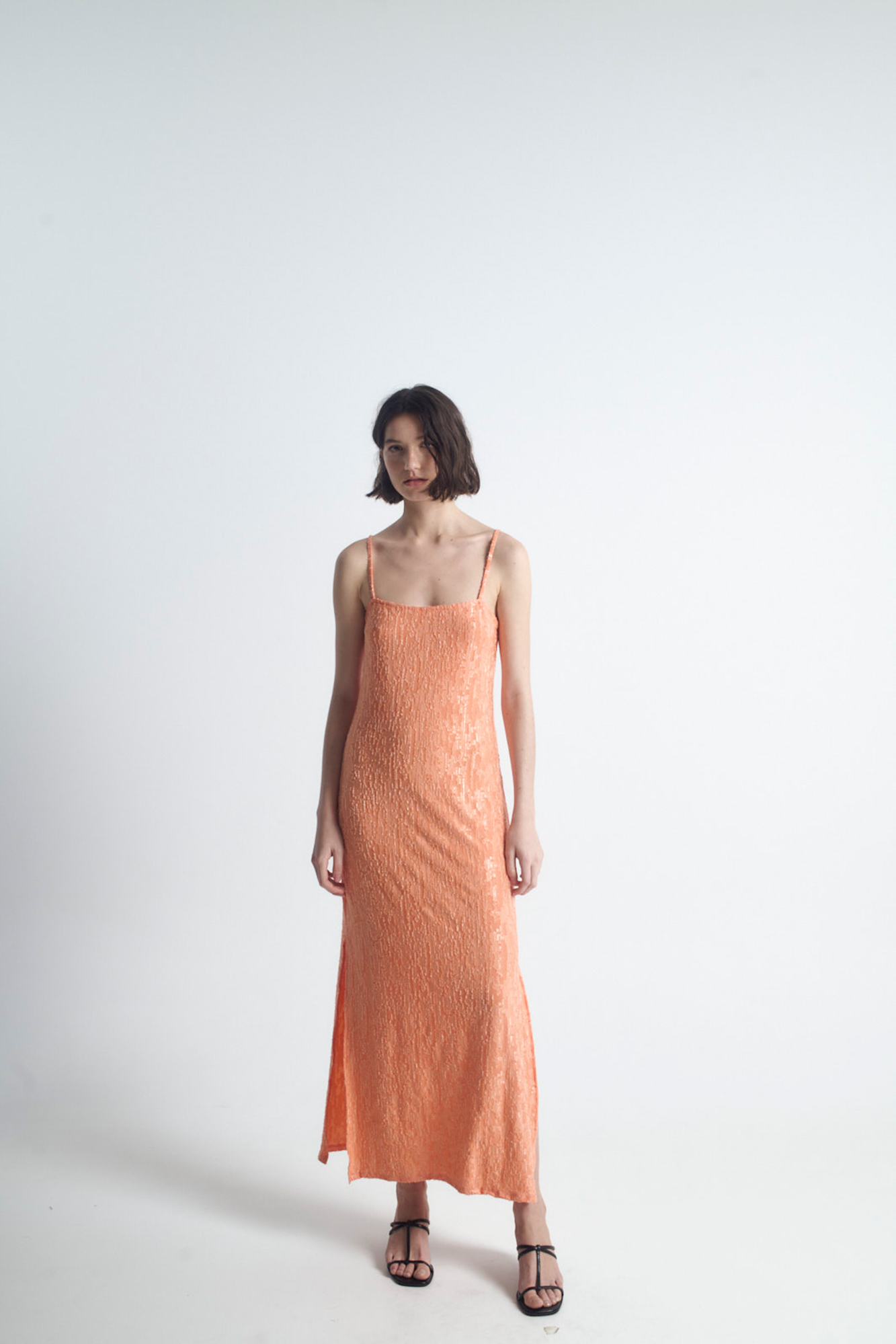 Vestido midi estruturado | Ofertas em vestidos de mulher | Fifty Outlet